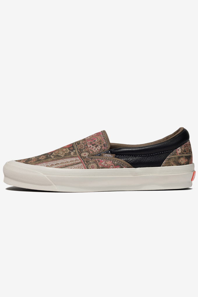 GRANNY'S RUG OG CLASSIC SLIP-ON LX 149876 | VANS - 슈프라이즈