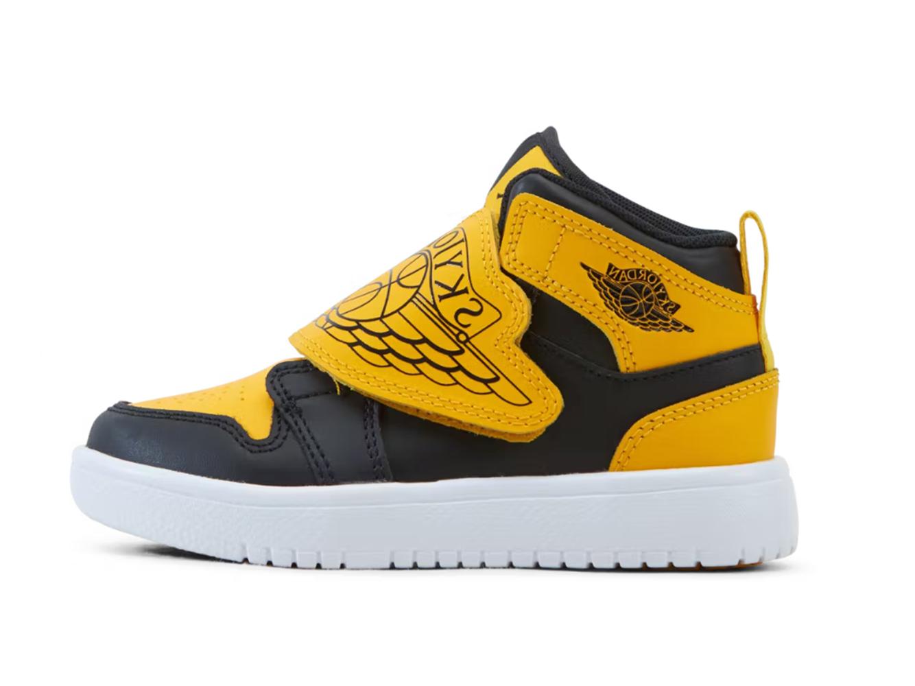Sky Jordan 1 Black White University Gold (PS) BQ7197-035 | JORDAN - 슈프라이즈