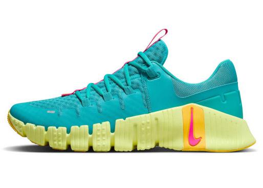 Nike Free Metcon 5 Dusty Cactus Fierce Pink