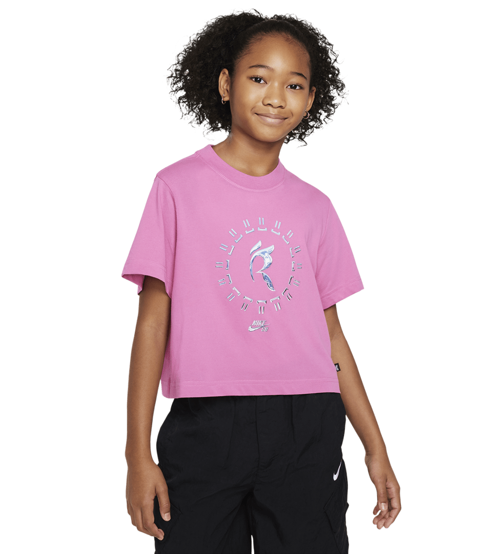 Rayssa Leal Big Kids' (Girls') Boxy Tee FN9681-615 | NIKE - 슈프라이즈