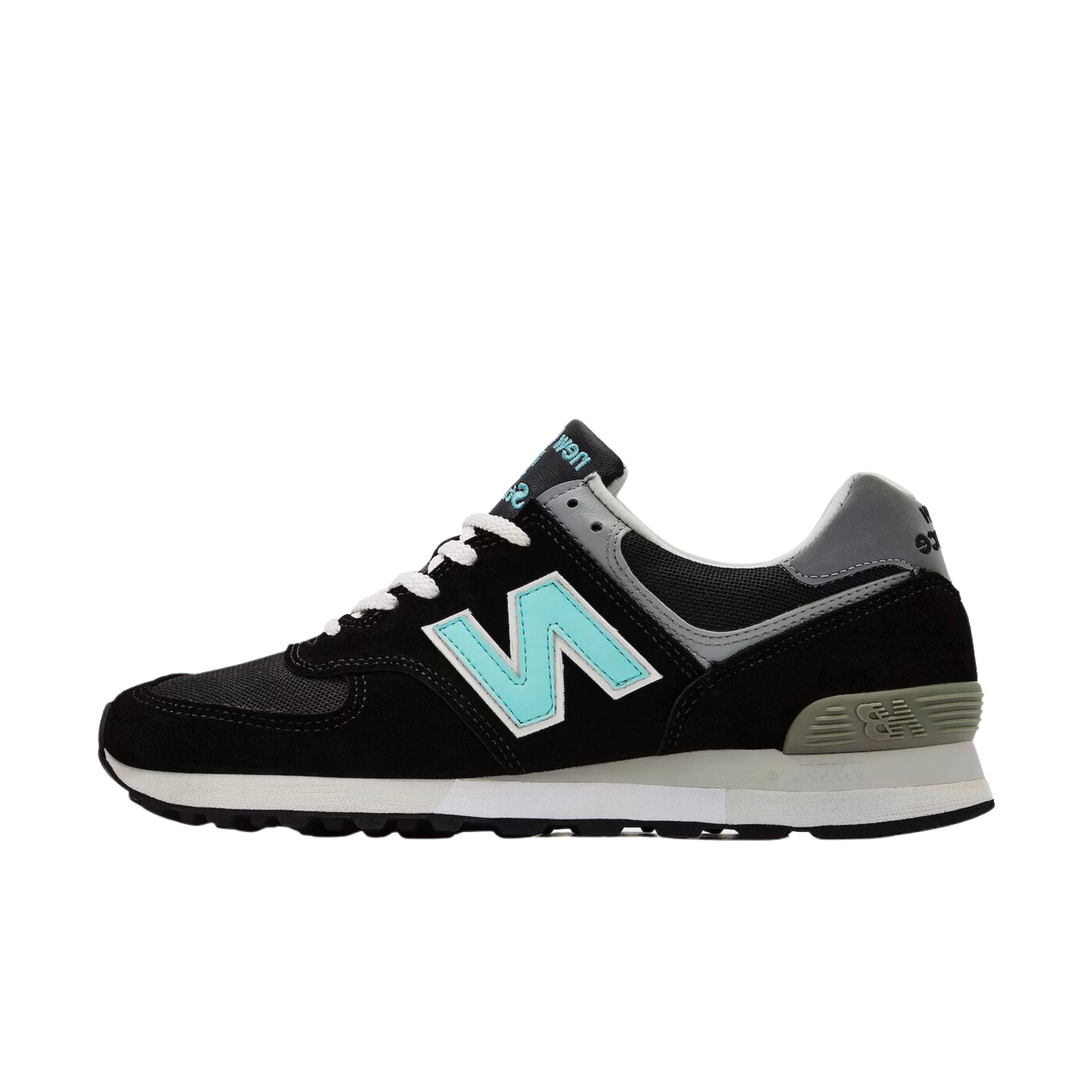 스튜디오 Fy7 x 뉴발란스 576 UK 블랙 메탈릭 실버 아쿠아 FY7-01 | NEW BALANCE - 슈프라이즈