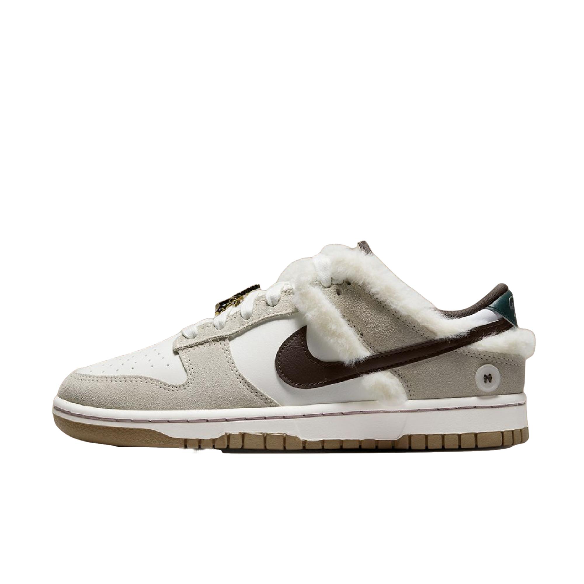 나이키 덩크 로우 퍼 앤 블링 TBA-DUNK-LOW-FUR-BLING | NIKE - 슈프라이즈