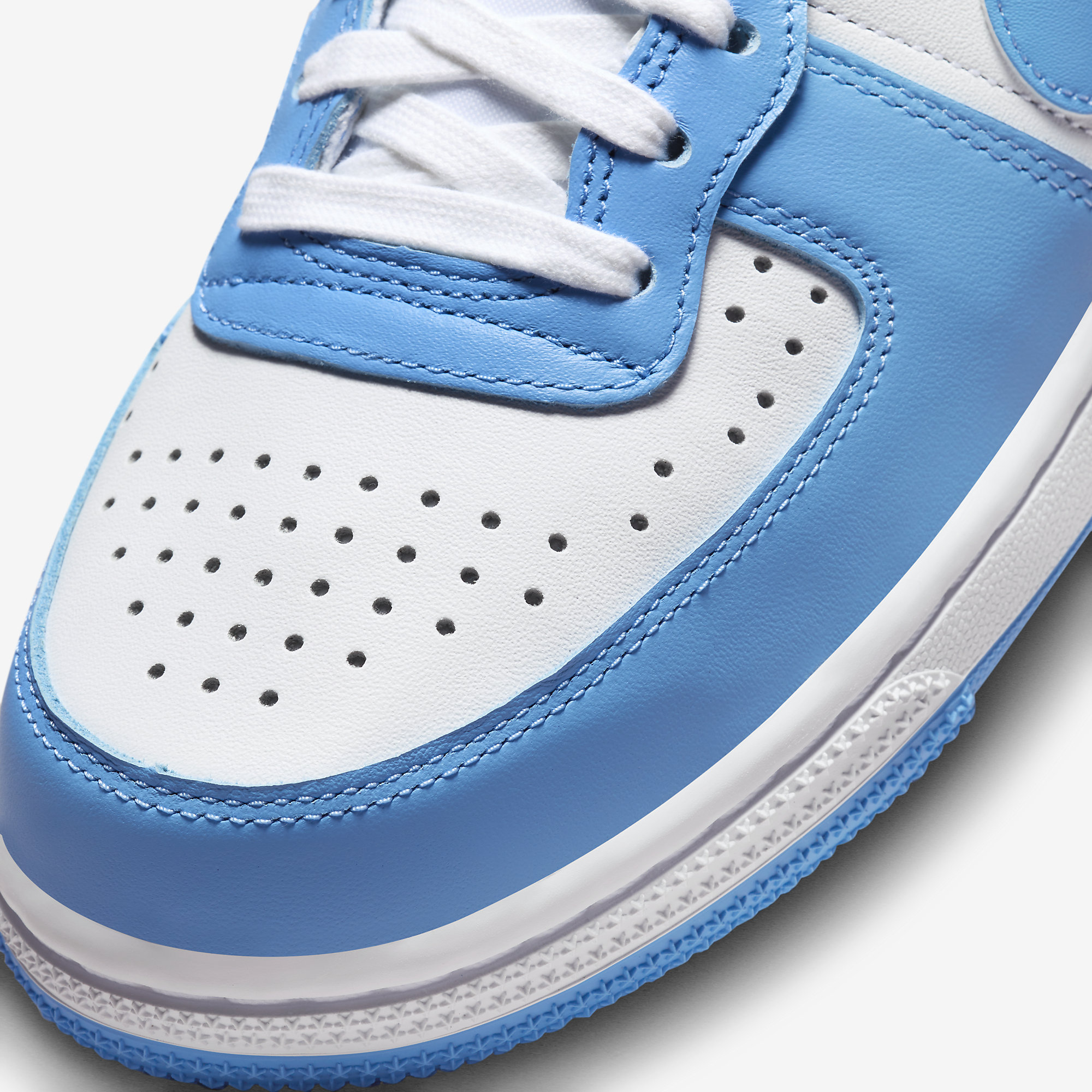 나이키 터미네이터 로우 유니버시티 블루