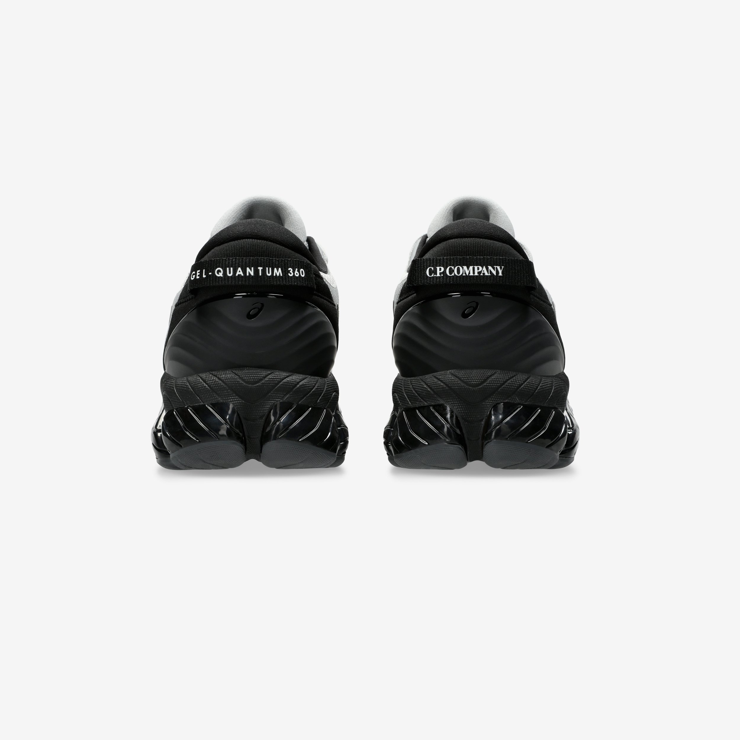 C.P. 컴퍼니 x 아식스 젤-퀀텀 360 VIII 시멘트 그레이