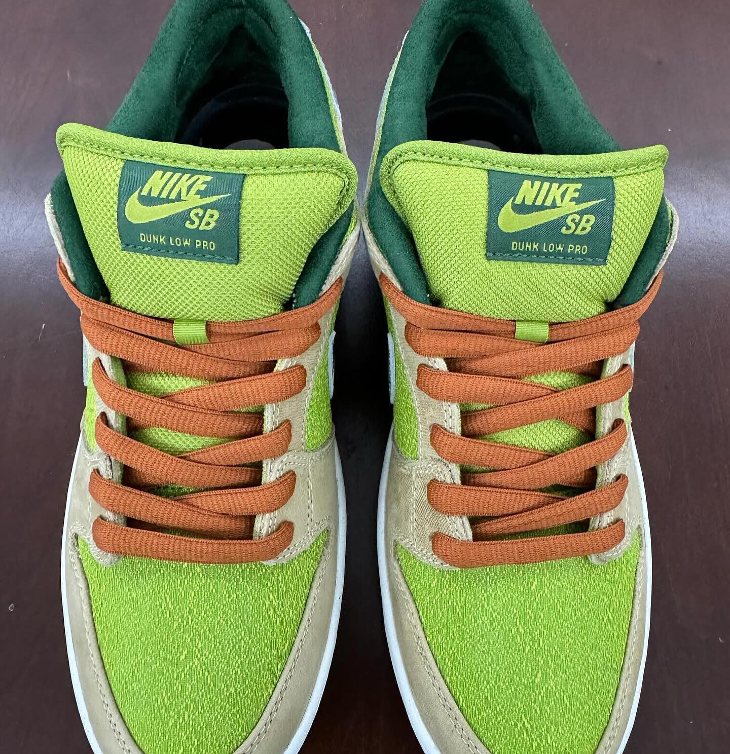 나이키 SB 덩크 로우 프로 에스카르고 FQ7585-200 | NIKE SB - 슈프라이즈