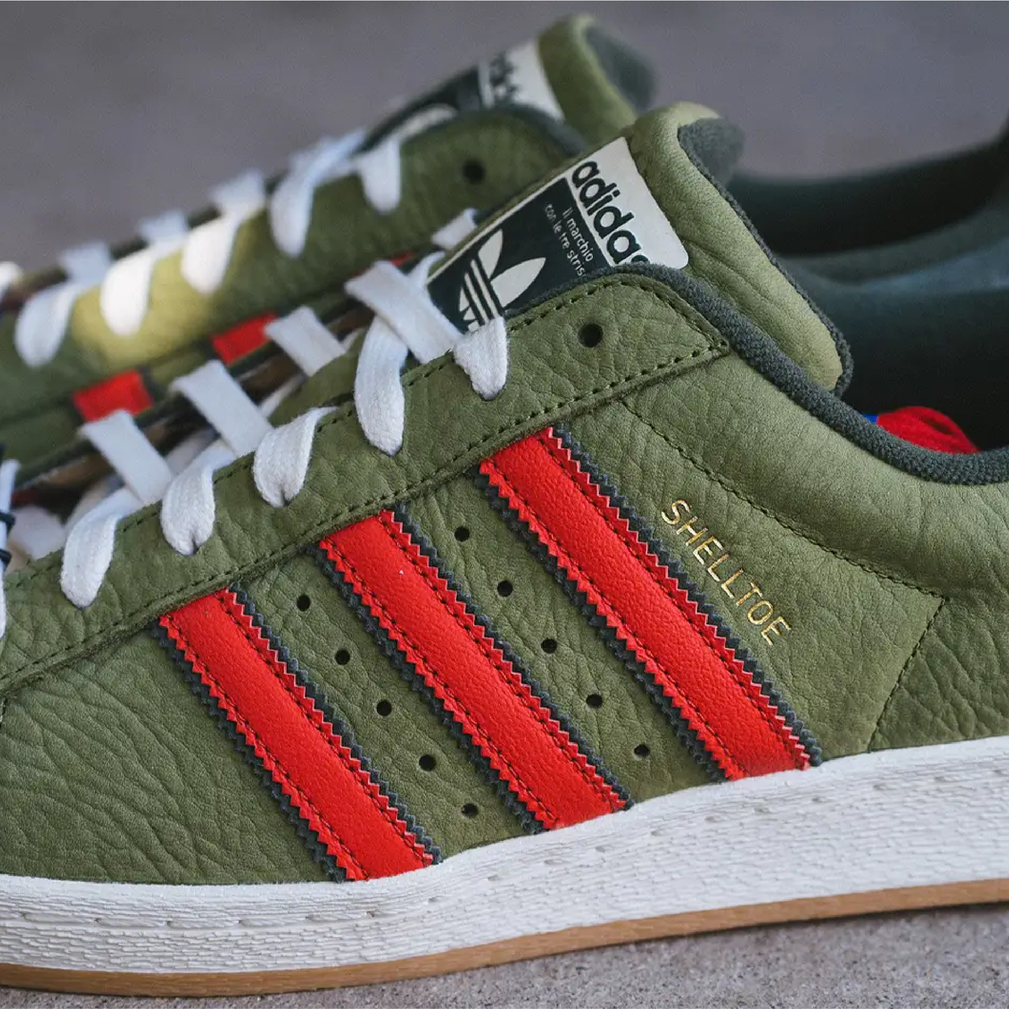 TMNT x 아디다스 오리지널스 슈퍼스타 쉘토 서플라이어 컬러 IF9280 | ADIDAS - 슈프라이즈