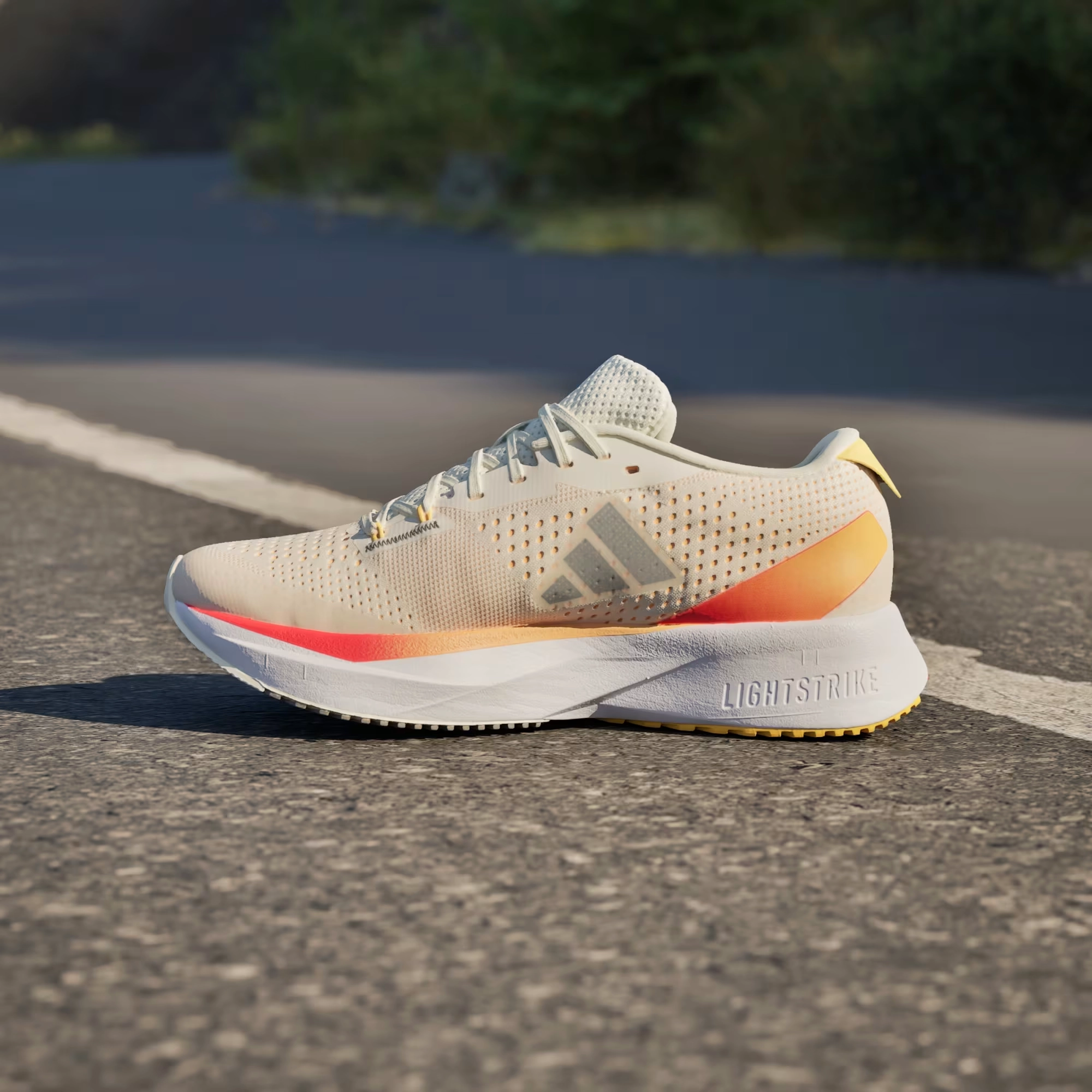 아디다스 아디제로 SL W 아이보리 아이언 메탈릭 스파크 IG3341 | ADIDAS - 슈프라이즈