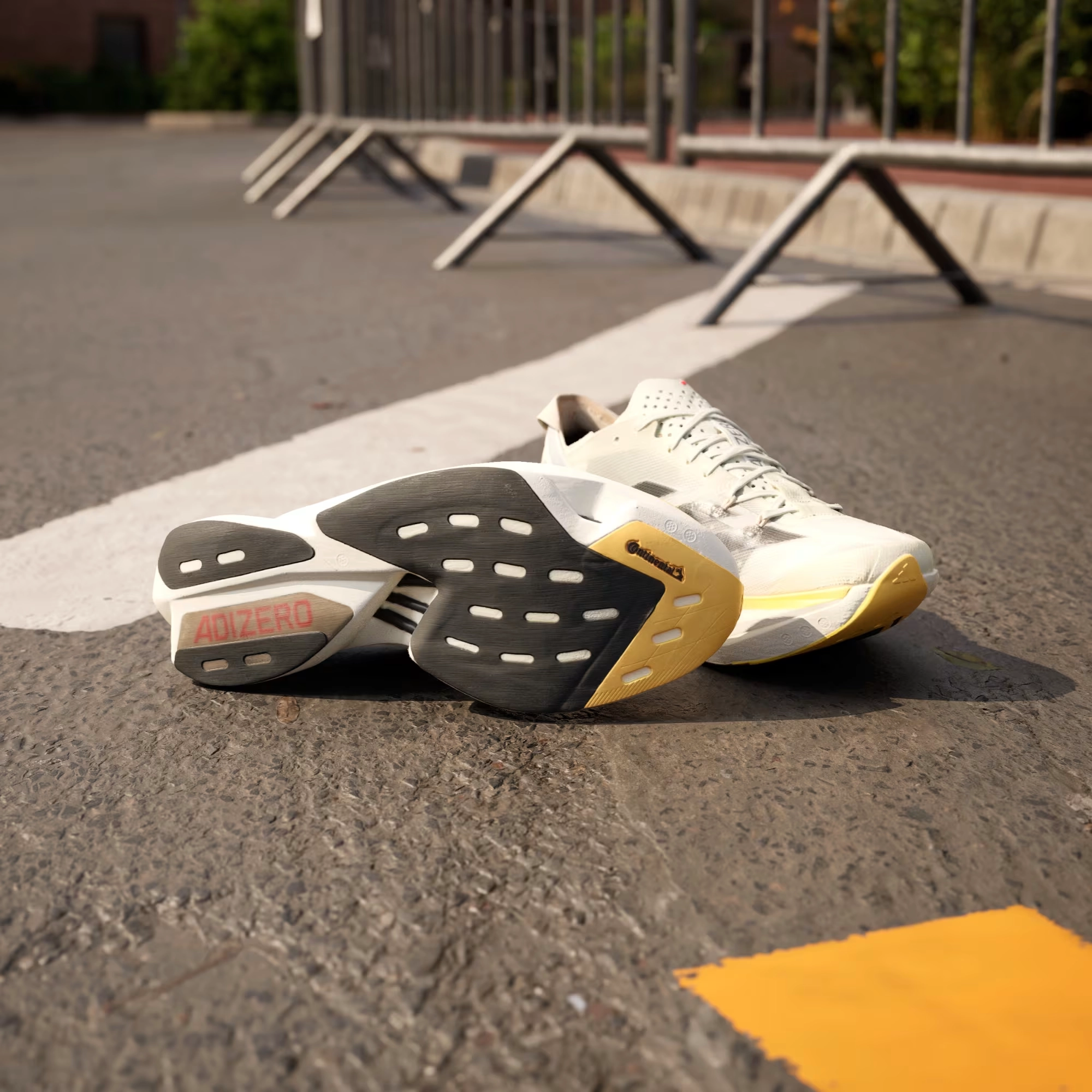 아디다스 아디제로 아디오스 프로 3 M 아이보리 IG6442 | ADIDAS - 슈프라이즈