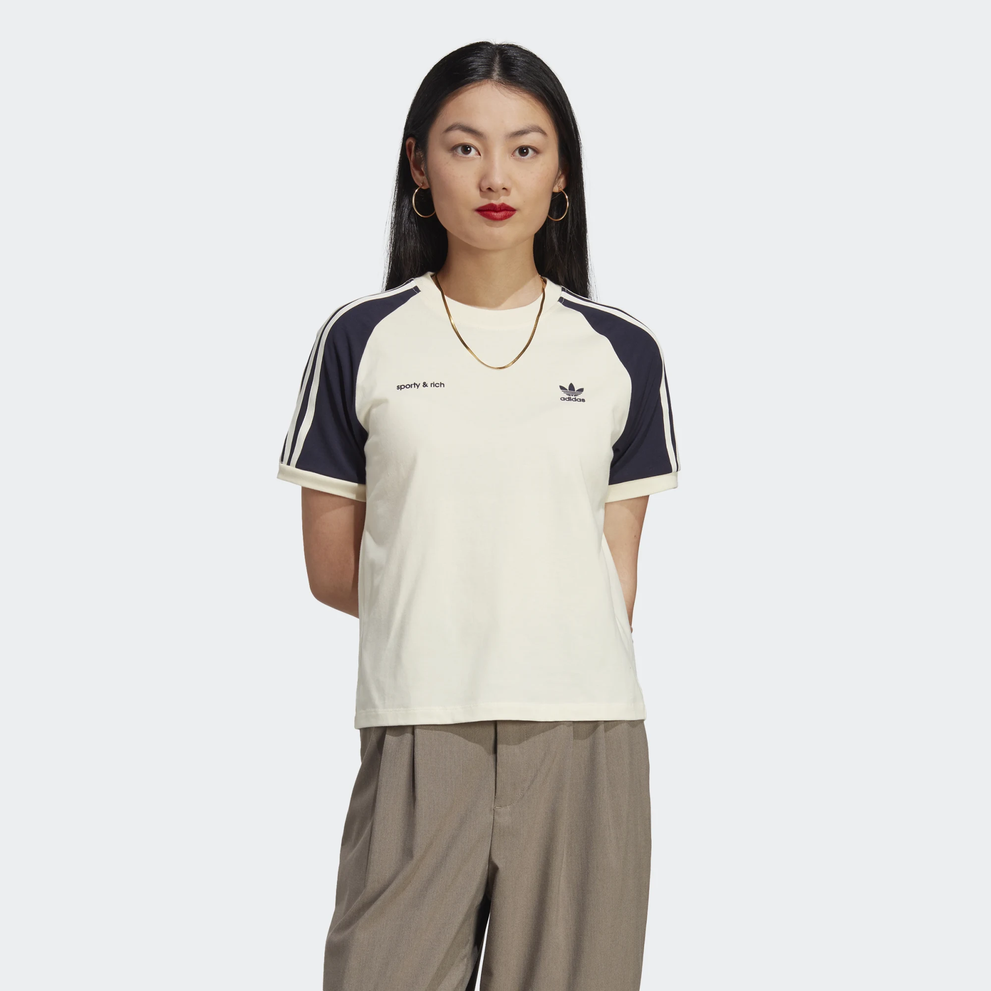 스포티앤리치 x 아디다스 오리지널스 티 크림 화이트