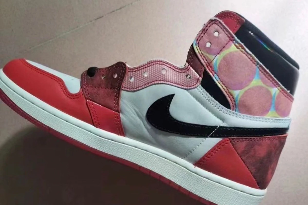 스파이더맨 X 에어 조던 1 하이 ‘어크로스 더 스파이더 벌스 실물 비주얼 공개