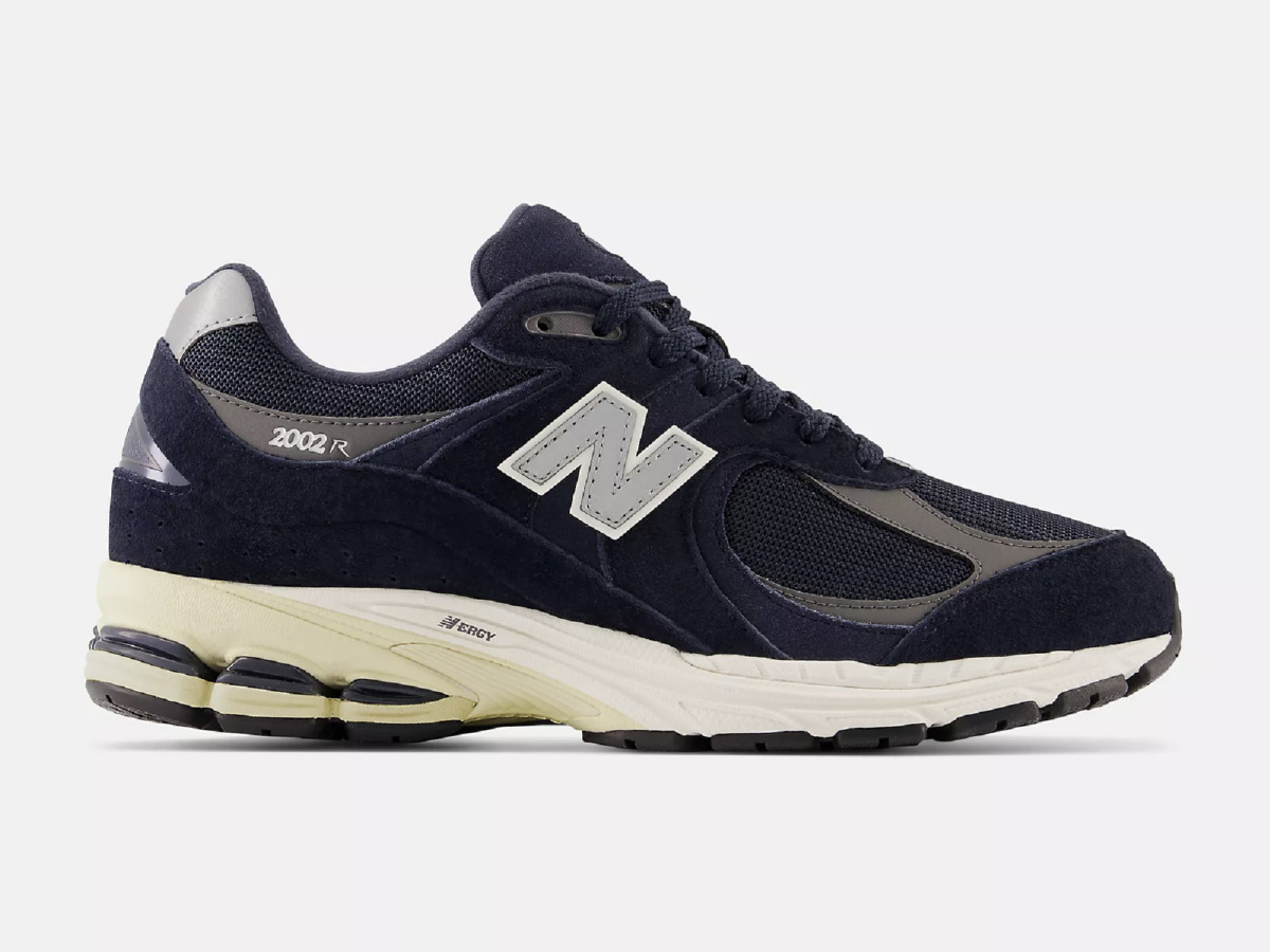 뉴발란스 M2002R 3종 국내 발매 정보 - 슈프라이즈 컬처