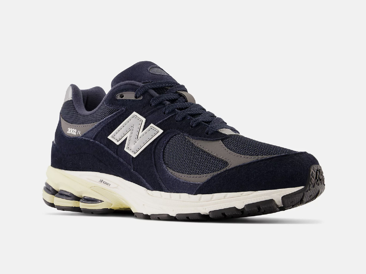 뉴발란스 M2002R 3종 국내 발매 정보 - 슈프라이즈 컬처