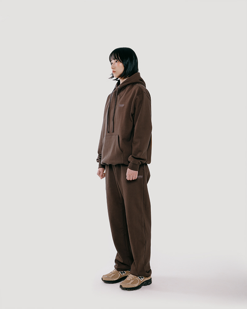 카시나 자체 브랜드 'Kasina Authentic' 첫 번째 컬렉션 공개 - 슈프라이즈 컬처
